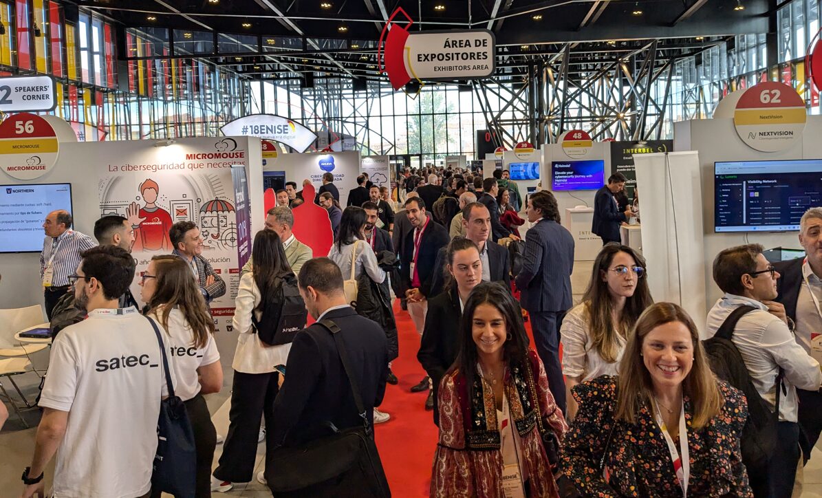 Enise tumba precios: 1.500 euros por un stand